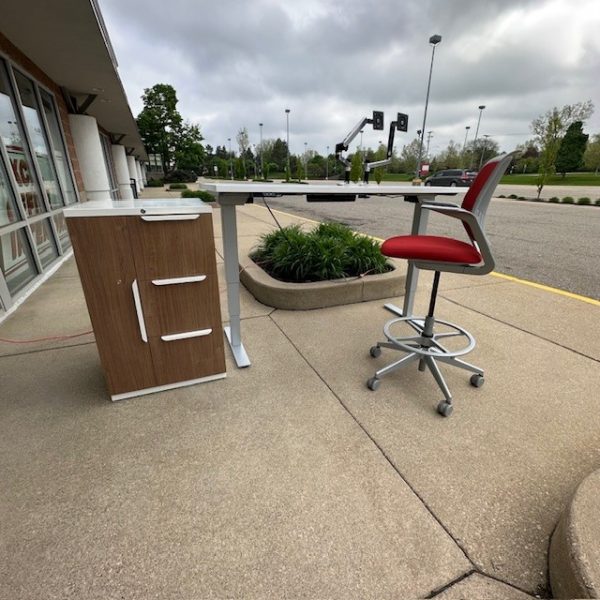 HAWORTH HEIGHT ADJUSTABLE TABLE WITH ELECTRIC BASE, 29x70 - Excel ...