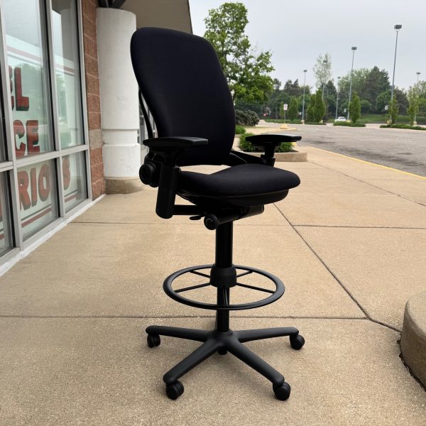 STEELCASE LEAP V-2 Stool - Excel Office Interiors